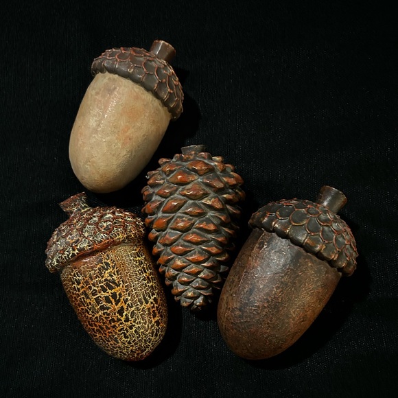 Pottery Barn | Accents | Pottery Barn Rustic Acorn And Pinecone Set ...